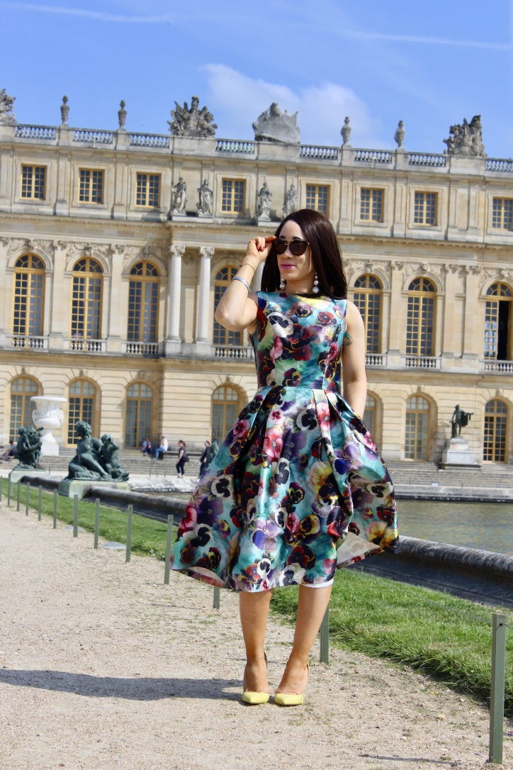 BLOOMING ROMANCE: LA ROBE A FLEURS